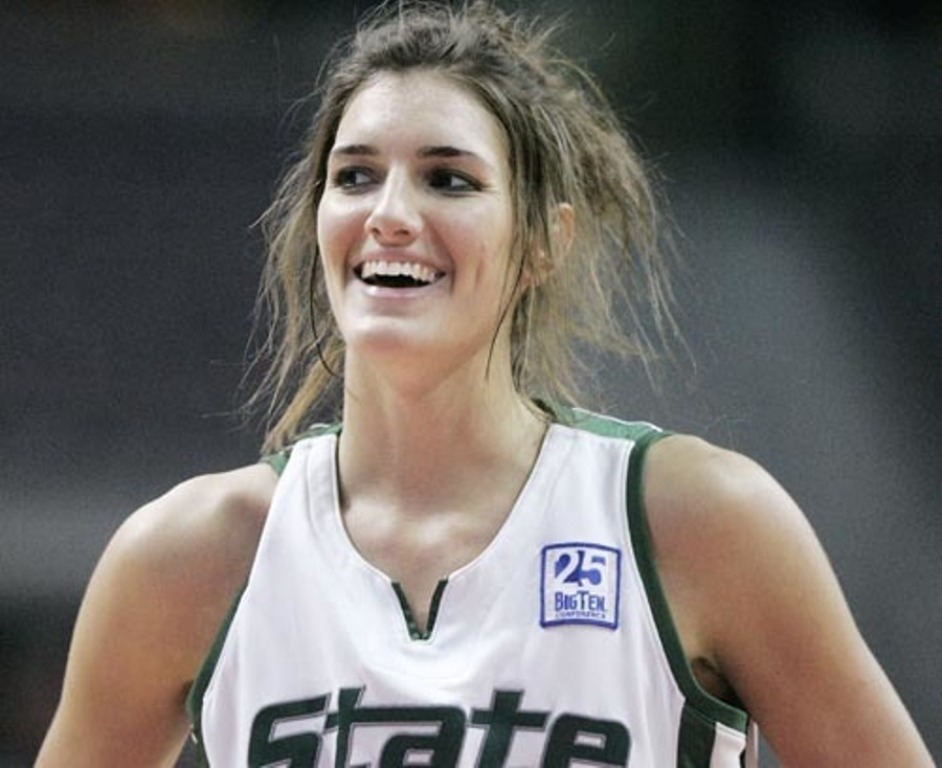 Allyssa DeHaan, une géante talentueuse à Michigan State (2006-2010) - B ...